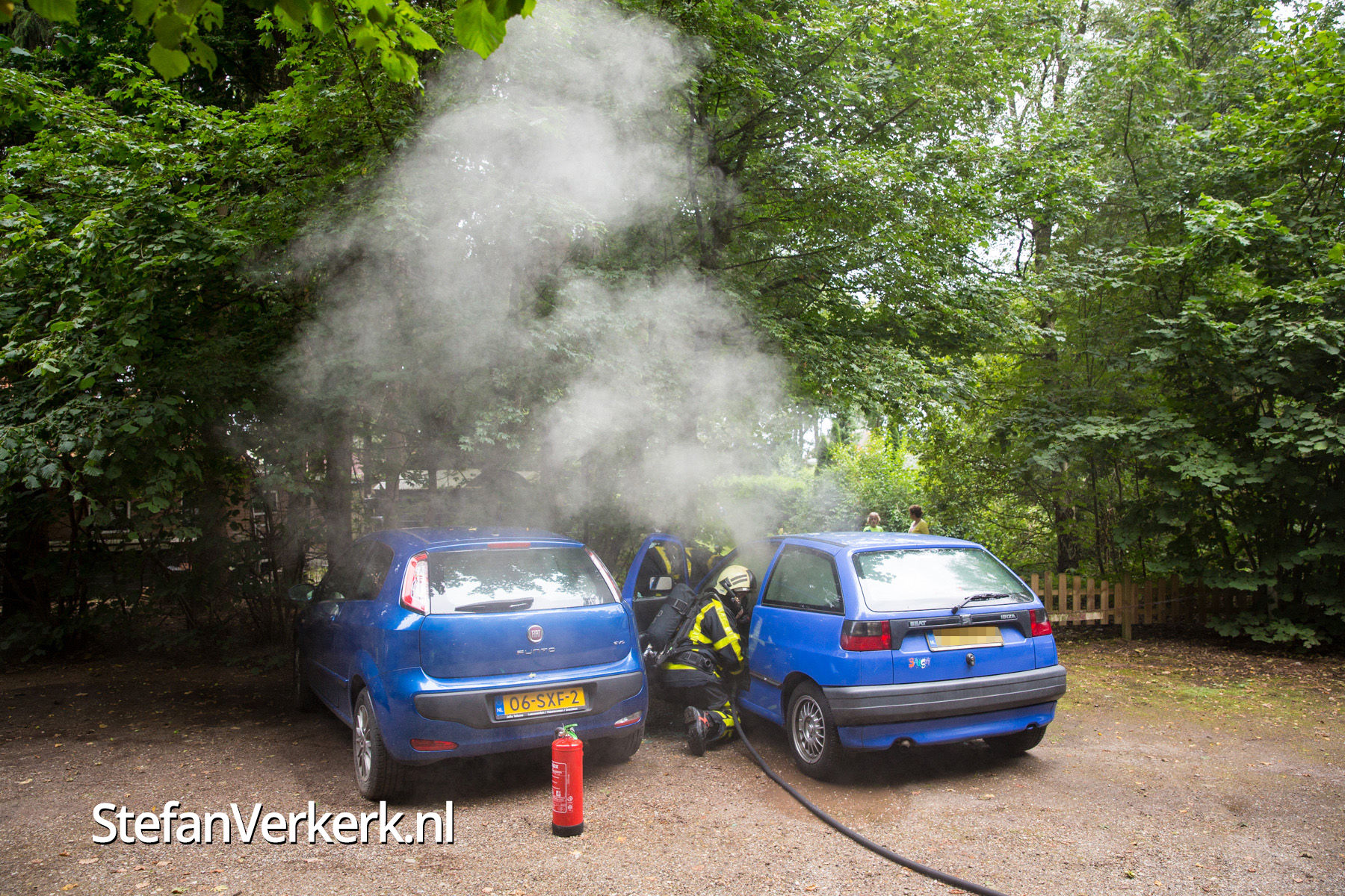 Auto vol rook door smeulende handdoek - Nieuws - Stefan Verkerk ...
