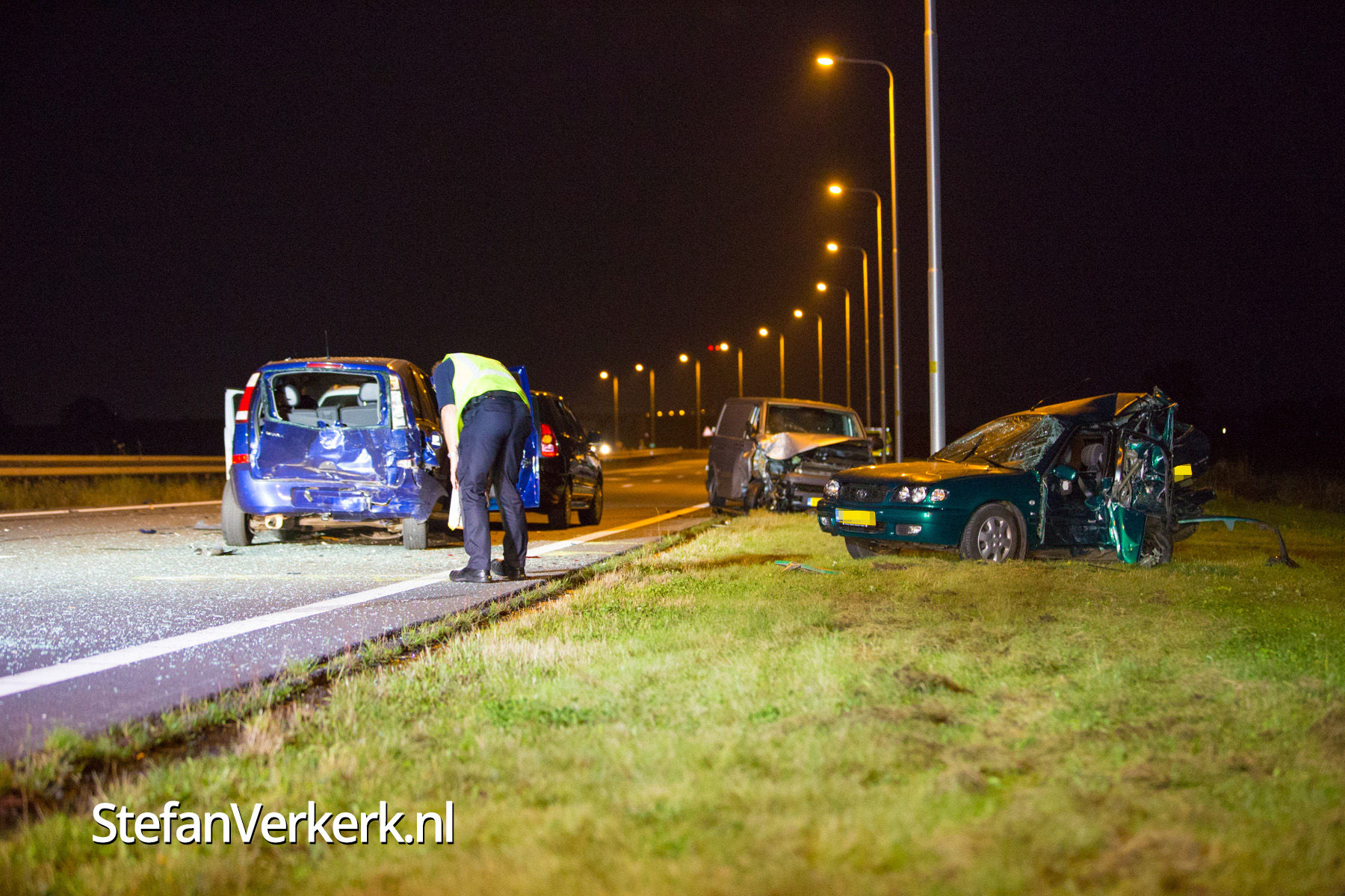 Dode en vier gewonden bij ongeval N50 Kampen - Foto's - Stefan Verkerk Fotografie & Webdesign