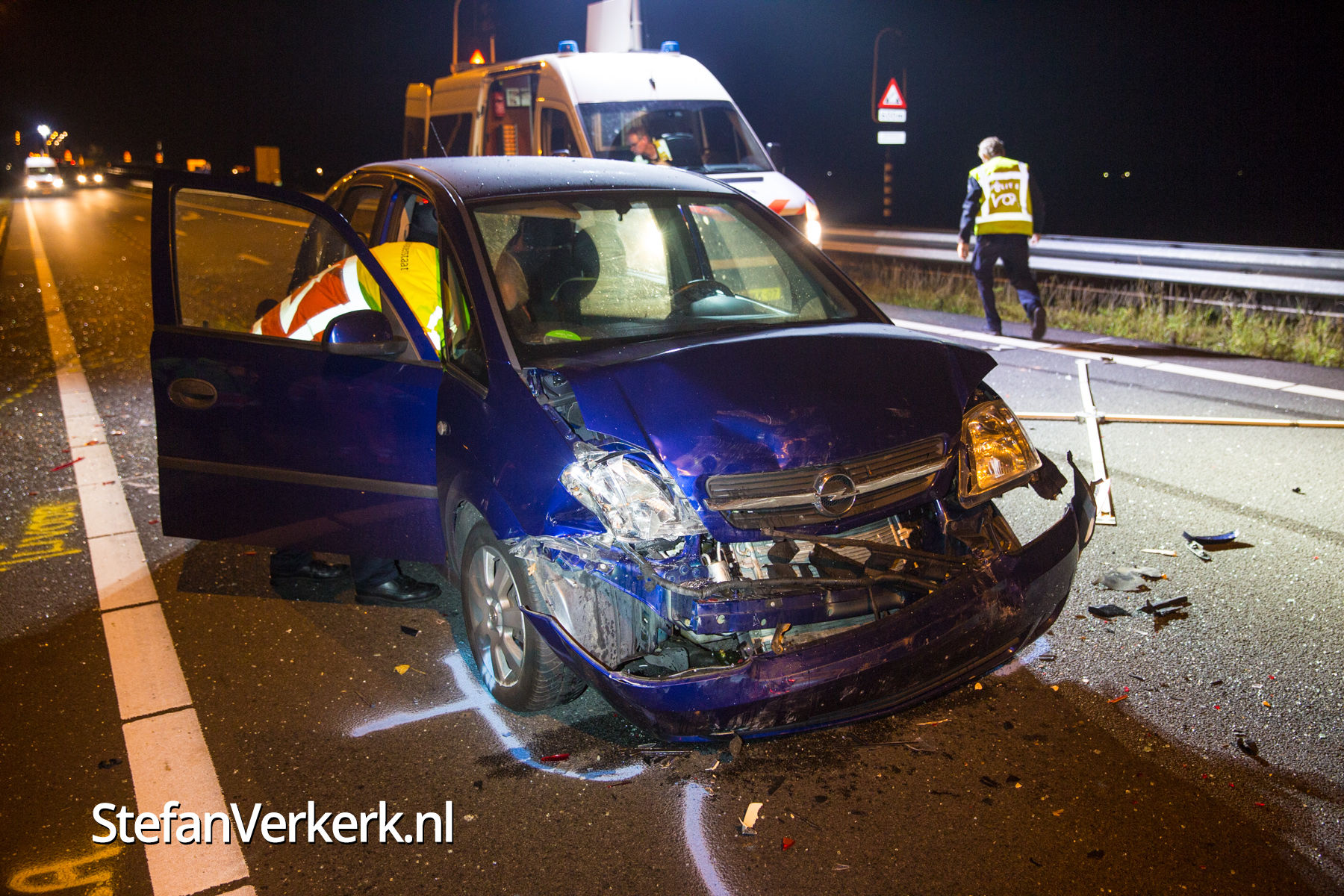 Dode en vier gewonden bij ongeval N50 Kampen - Foto's - Stefan Verkerk Fotografie & Webdesign