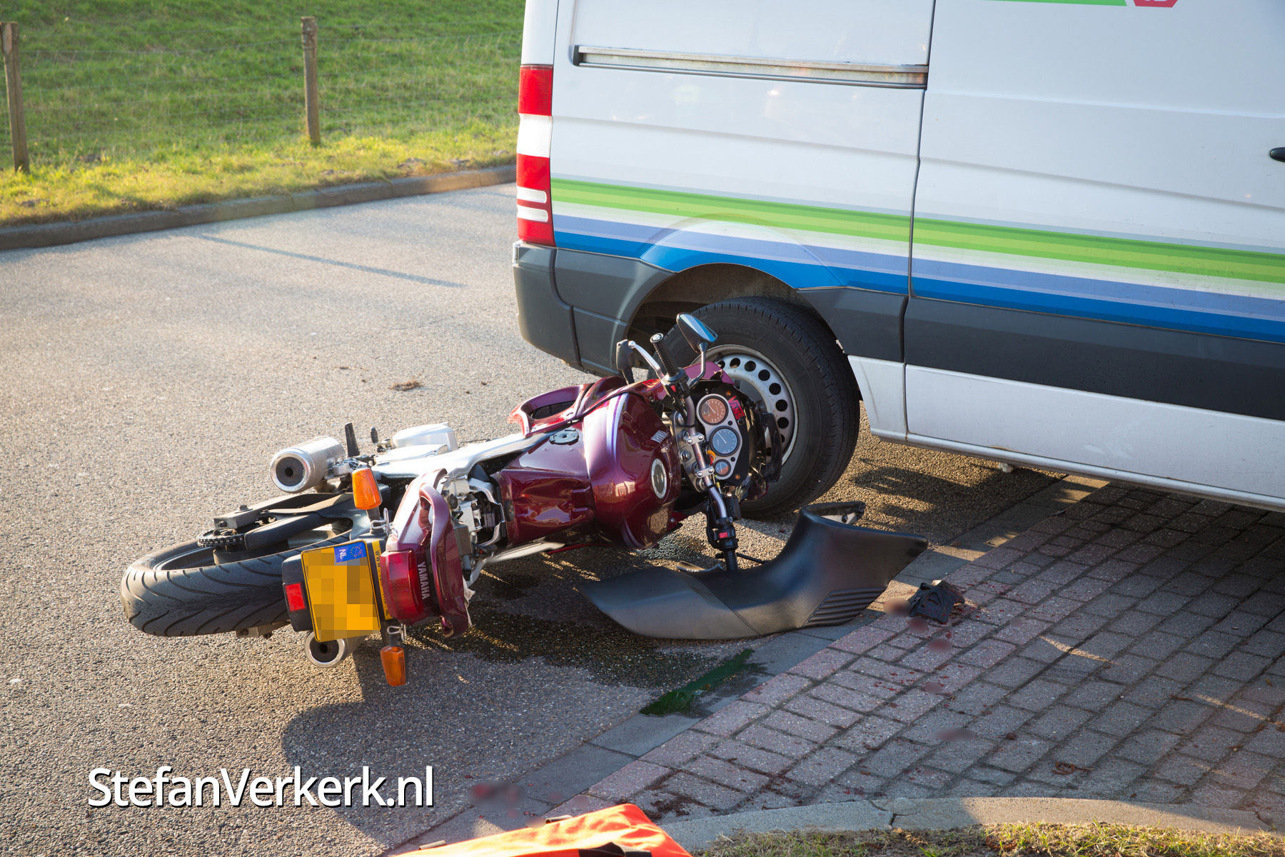 Motorrijder gewond bij ongeval Nipkowstraat Zwolle - Foto's - Stefan Verkerk Fotografie & Webdesign
