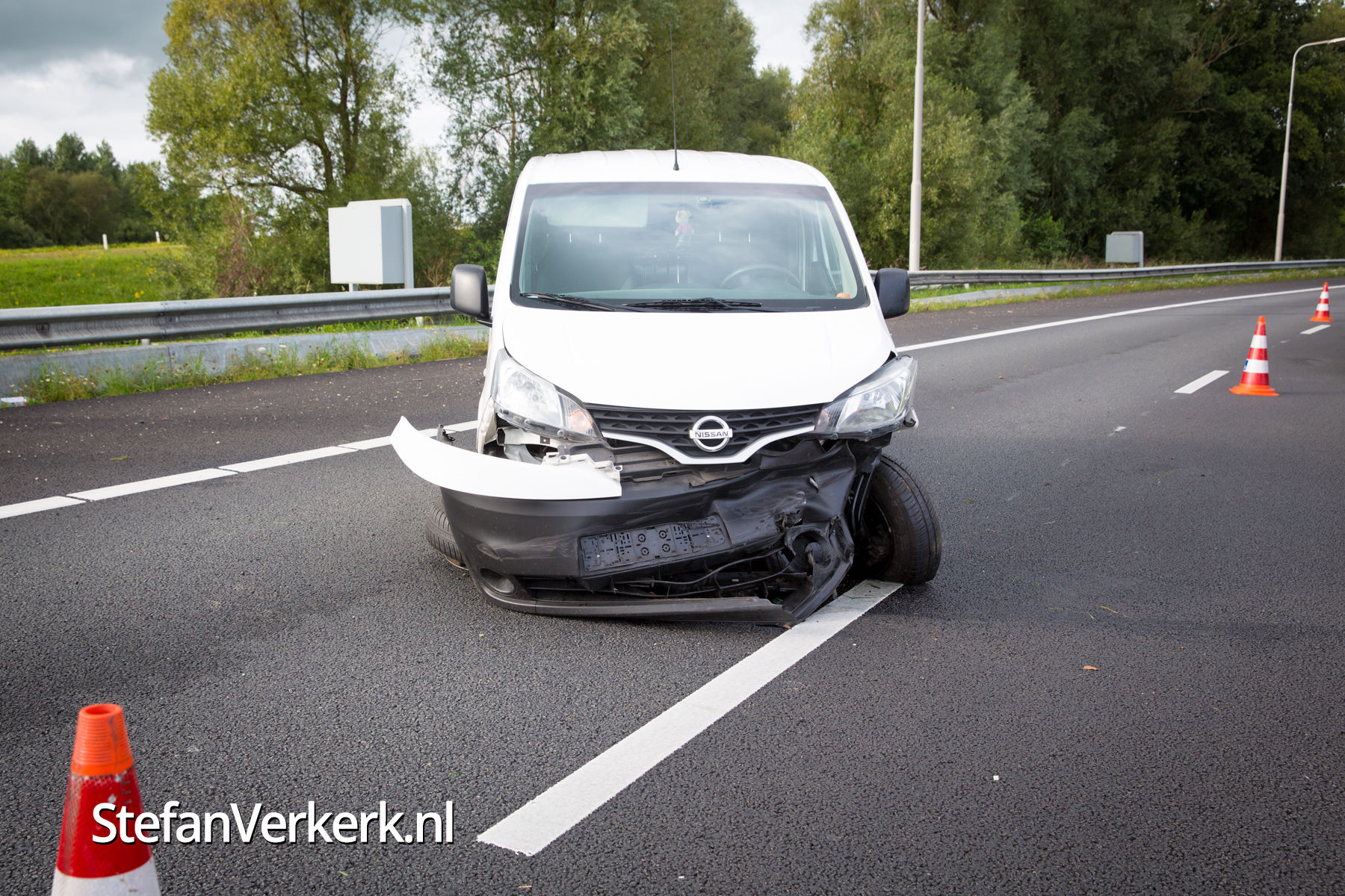 Lange file door ongeval op knooppunt Hattemerbroek - Foto's - Stefan ... Lange file door ongeval op knooppunt Hattemerbroek - Foto's - Stefan ...