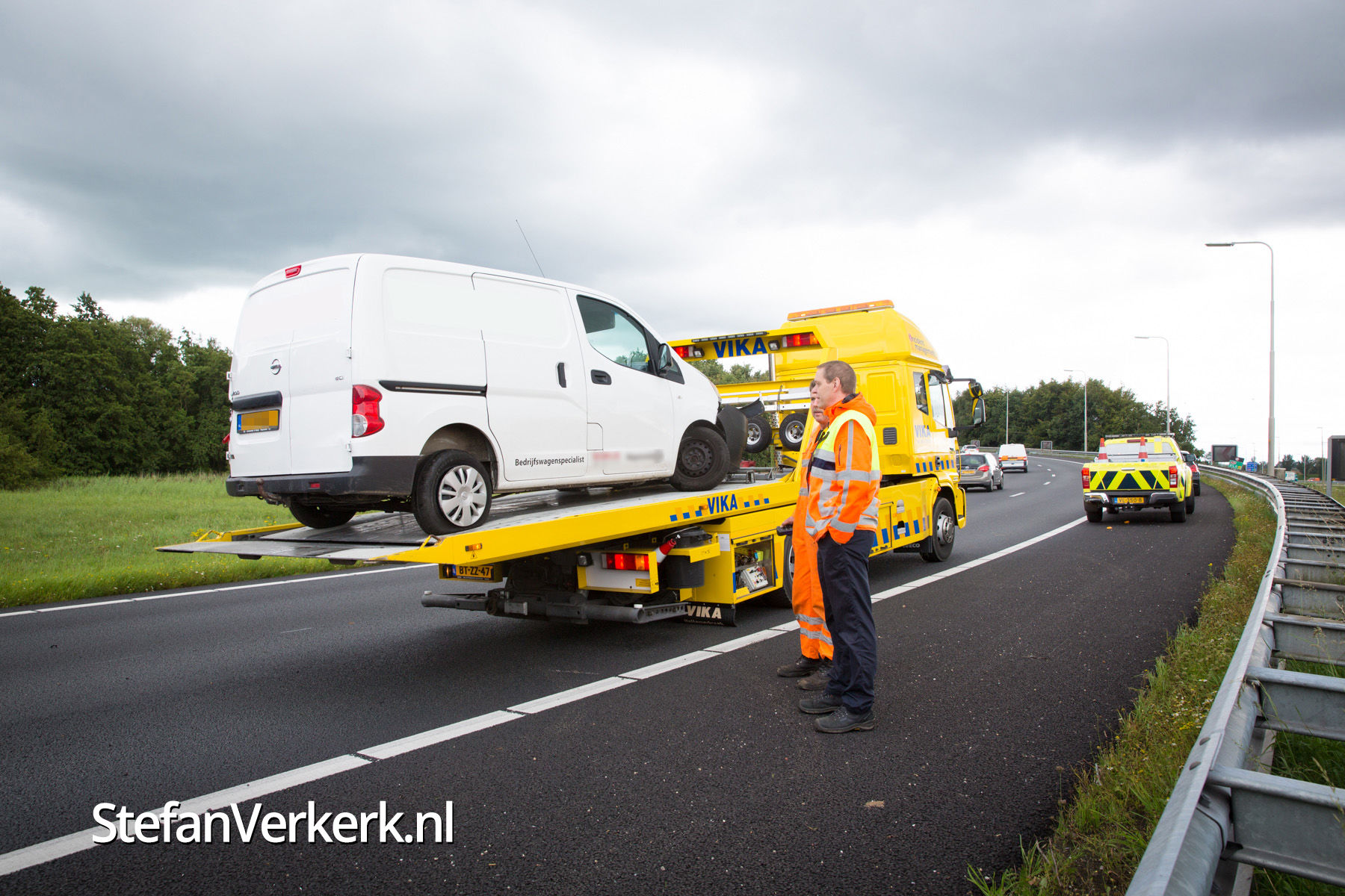 Lange file door ongeval op knooppunt Hattemerbroek - Foto's - Stefan ... Lange file door ongeval op knooppunt Hattemerbroek - Foto's - Stefan ...