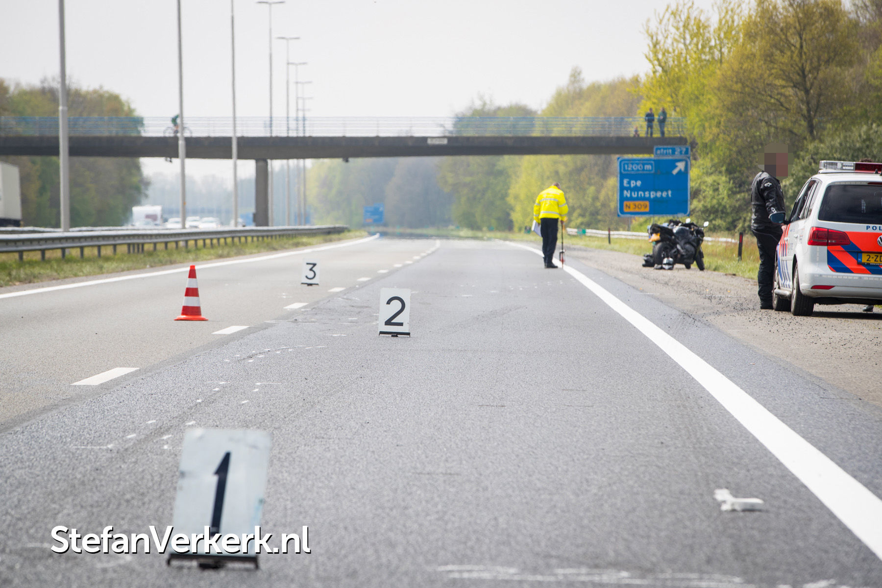 Motorrijder zwaargewond bij ongeval A50 L 222,2 Epe - Foto's - Stefan Verkerk Fotografie & Webdesign