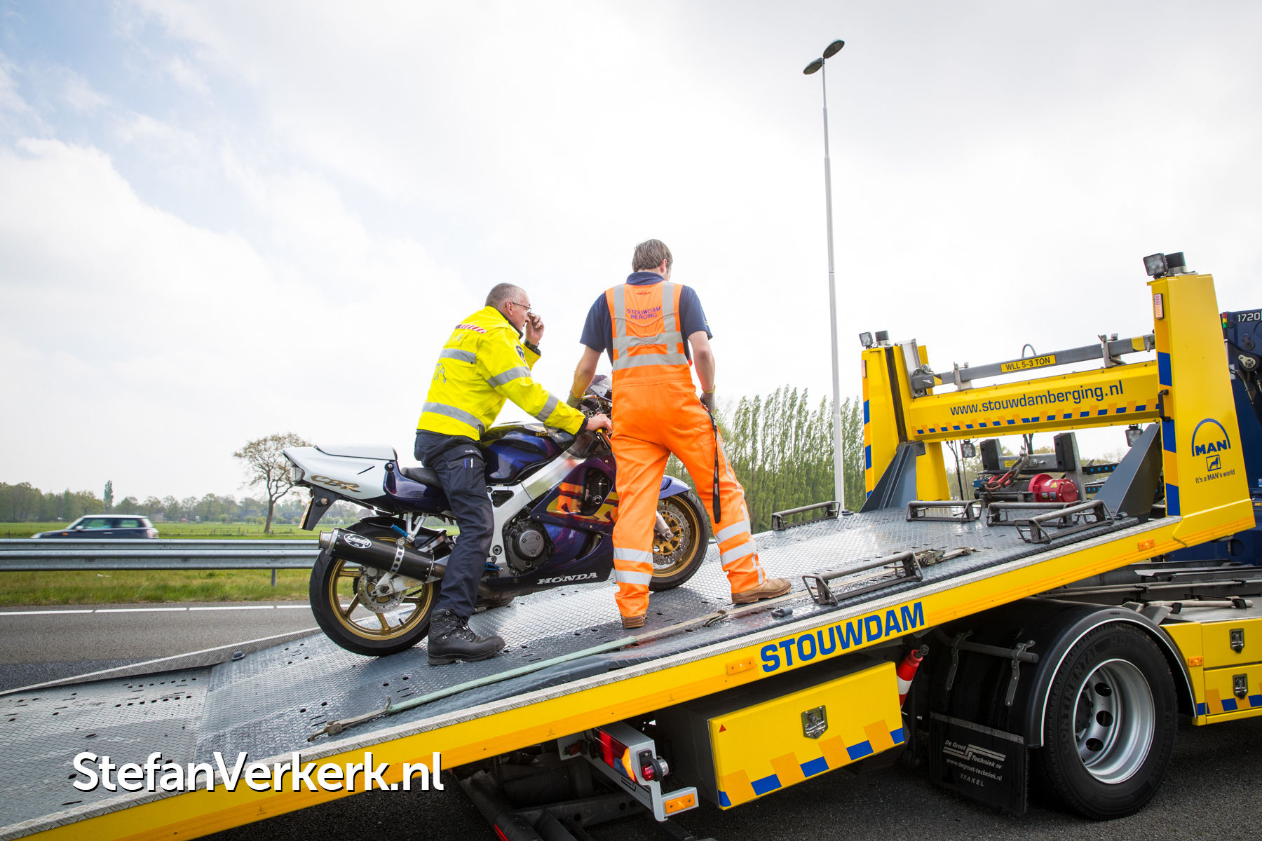 Motorrijder zwaargewond bij ongeval A50 L 222,2 Epe - Foto's - Stefan Verkerk Fotografie & Webdesign