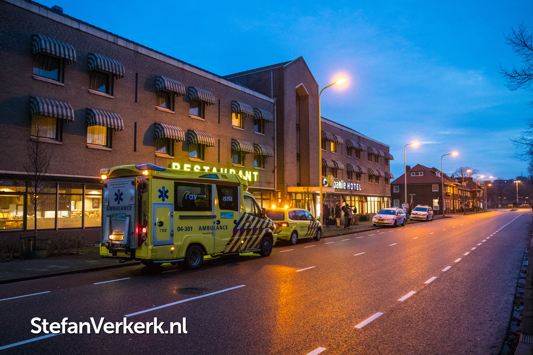 Zwaargewonde bij brand in appartement Talentenplein Zwolle - Foto's ...