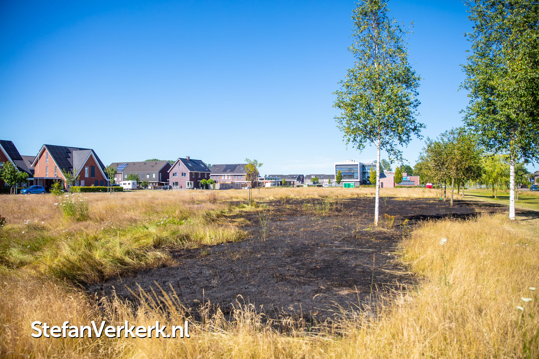 Grasveld in brand Noordsingel Wezep - Foto's - Stefan Verkerk ...