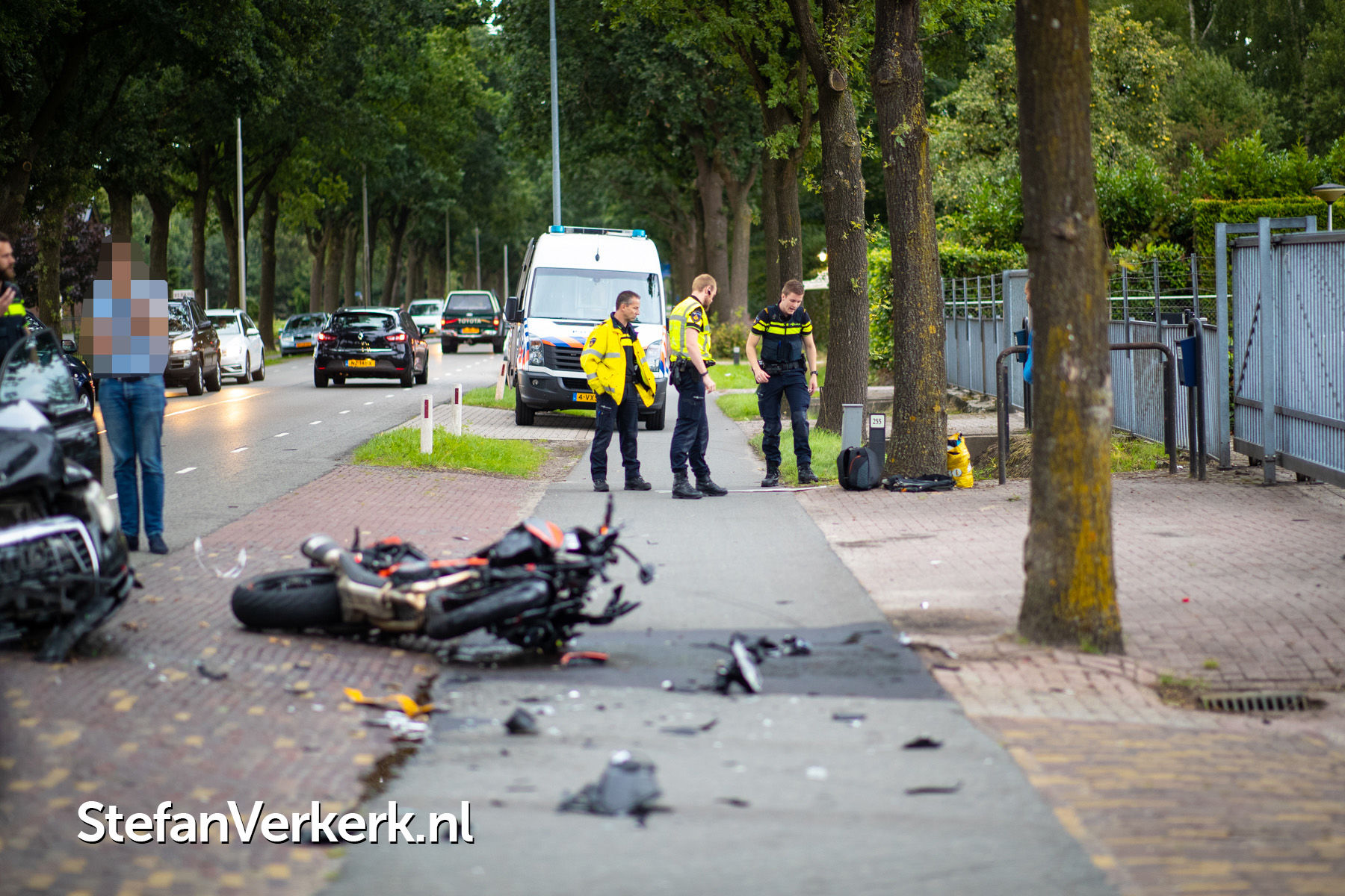Ongeval motorrijder zwaargewond Harderwijkerweg Hulshorst - Foto's - Stefan Verkerk Fotografie ...