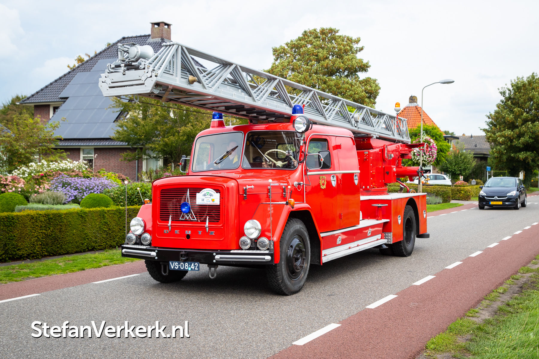 Foto's oldtimer rondrit brandweer Oldebroek 150 jaar - Nieuws - Stefan ...