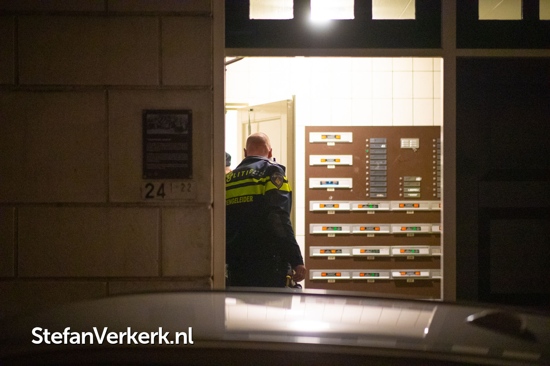 Appartementencomplex Voorstraat Kampen ontruimd vanwege rook - Foto's ...