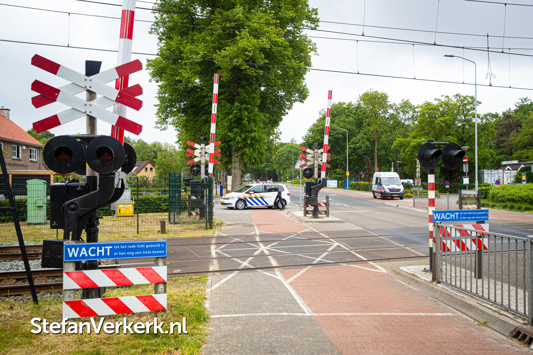 Dodelijk ongeval voetganger - trein overweg station Stationsweg Wezep ...