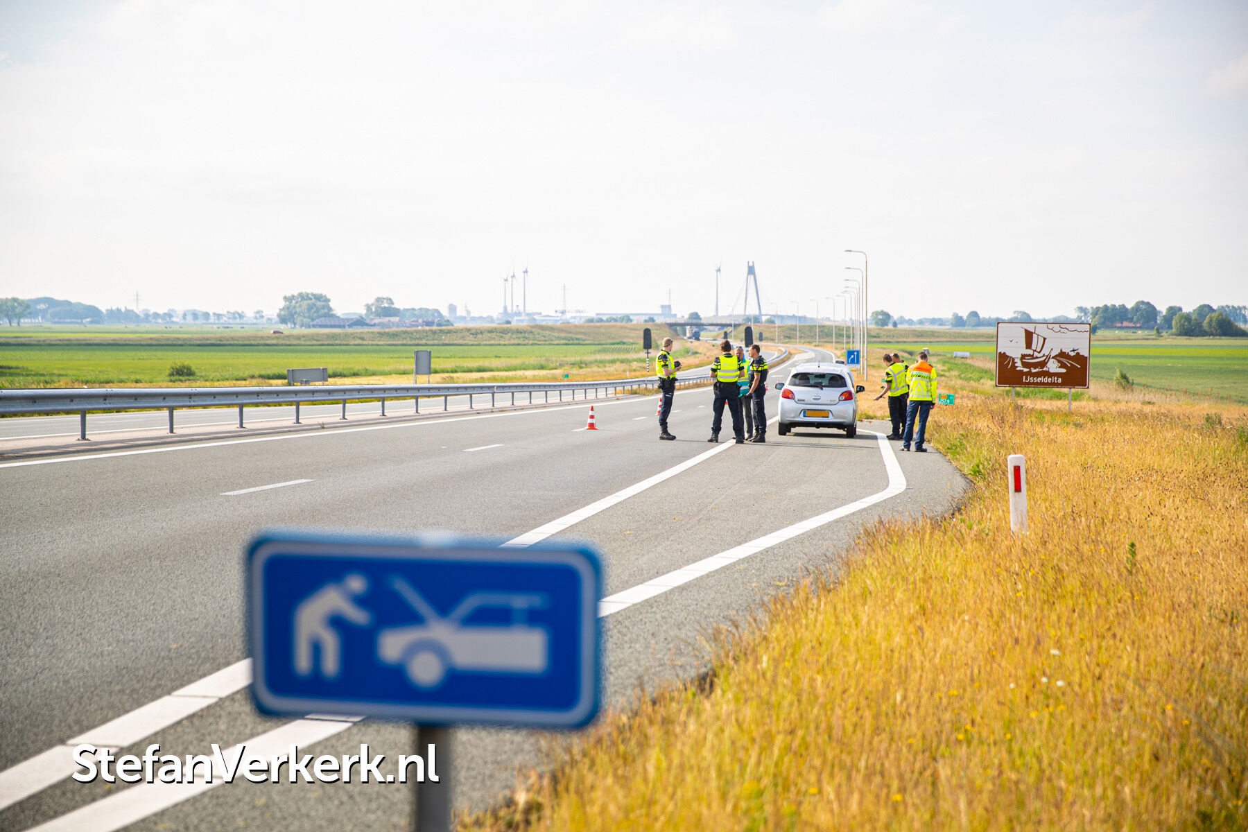 Dodelijk ongeval automobilist in pechhaven aangereden N50 Li 257,9 ...