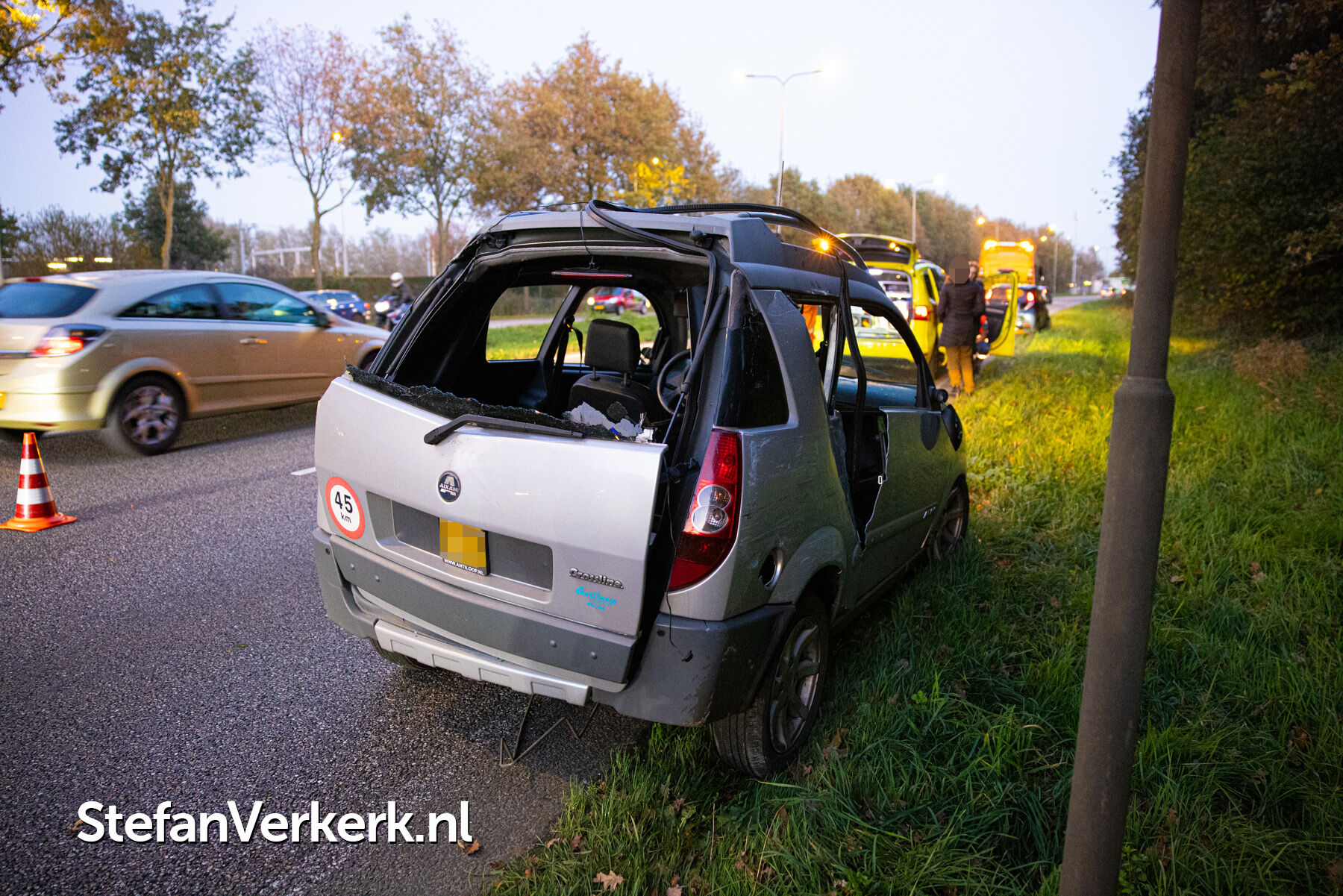 Ongeval 45km brommobiel en stadsbus IJsselallee Zwolle - Foto's ...