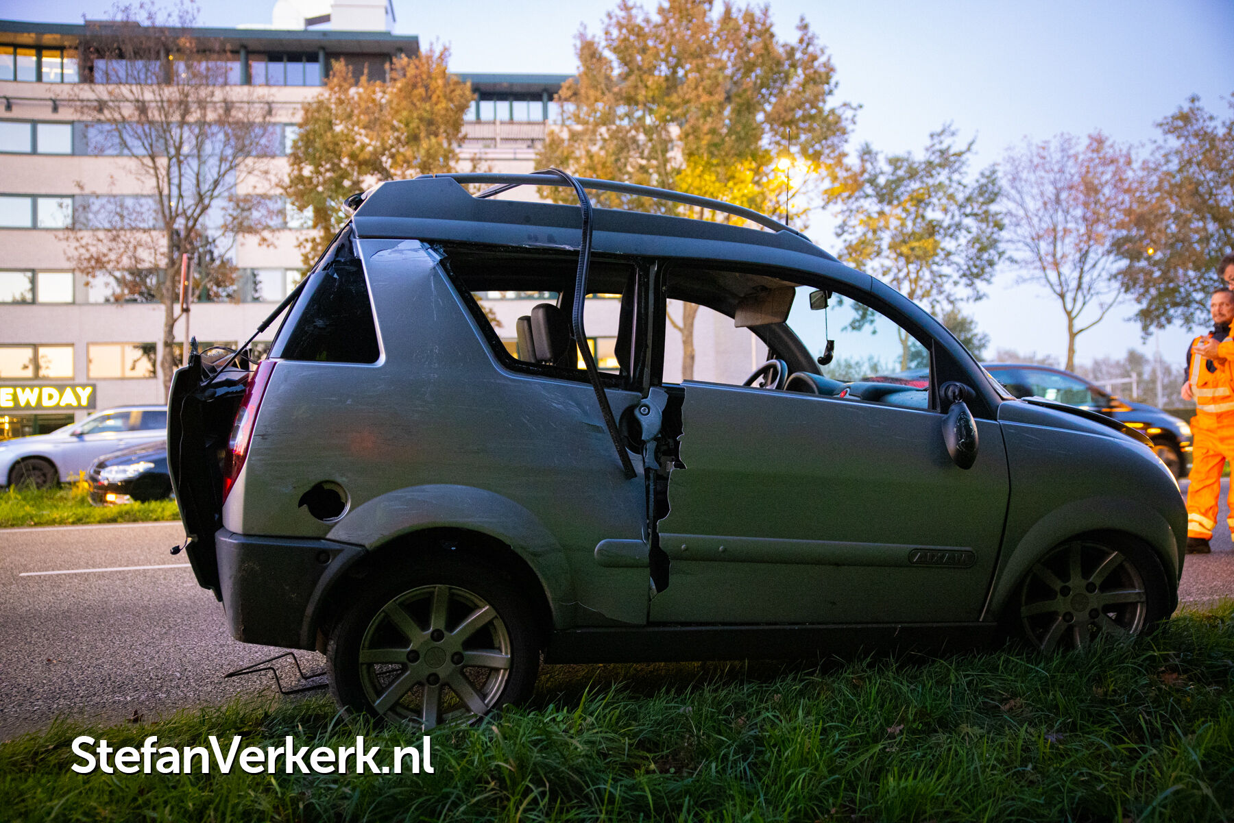 Ongeval 45km brommobiel en stadsbus IJsselallee Zwolle - Foto's ...
