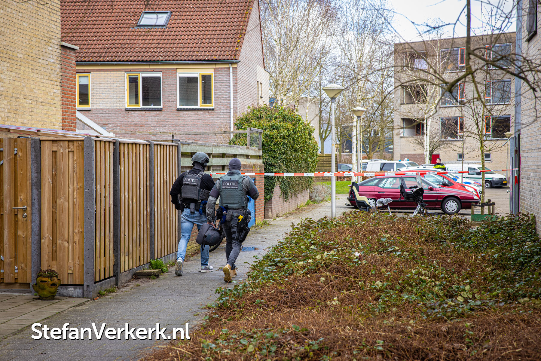 Inzet arrestatieteam (BSB/DSI) vanwege verward persoon Wolthuismarke ...