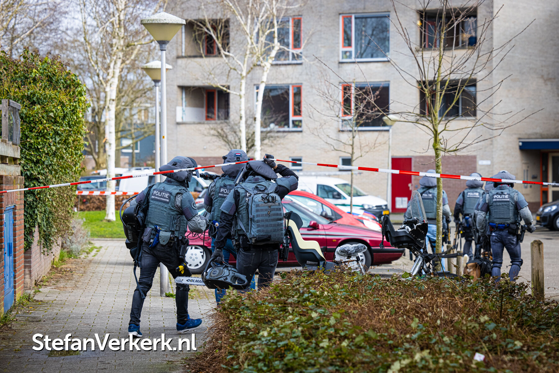 Inzet arrestatieteam (BSB/DSI) vanwege verward persoon Wolthuismarke ...