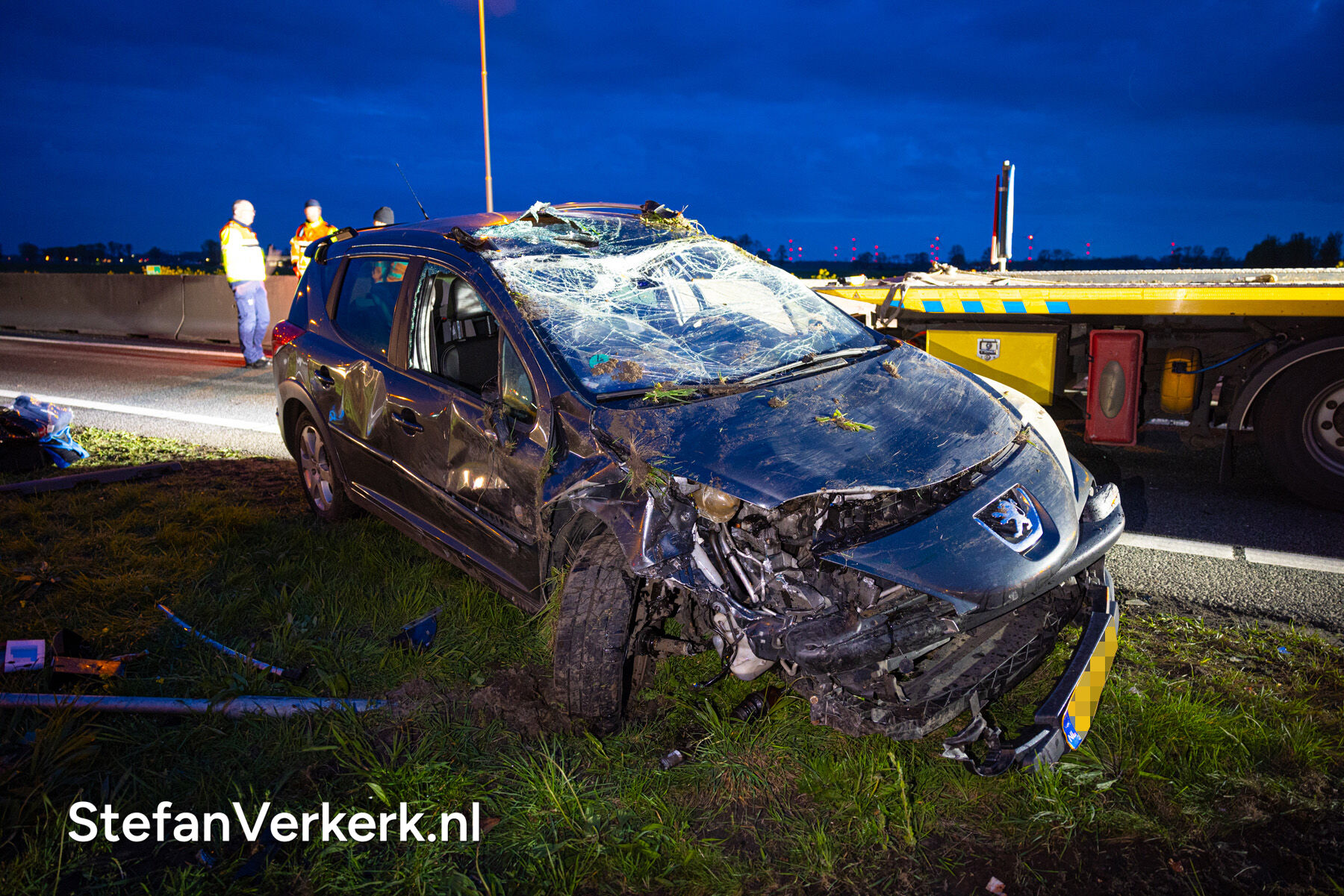 Ongeval letsel auto tegen RIMOB gebotst N50 Re 253,6 Kampen - Foto's ...